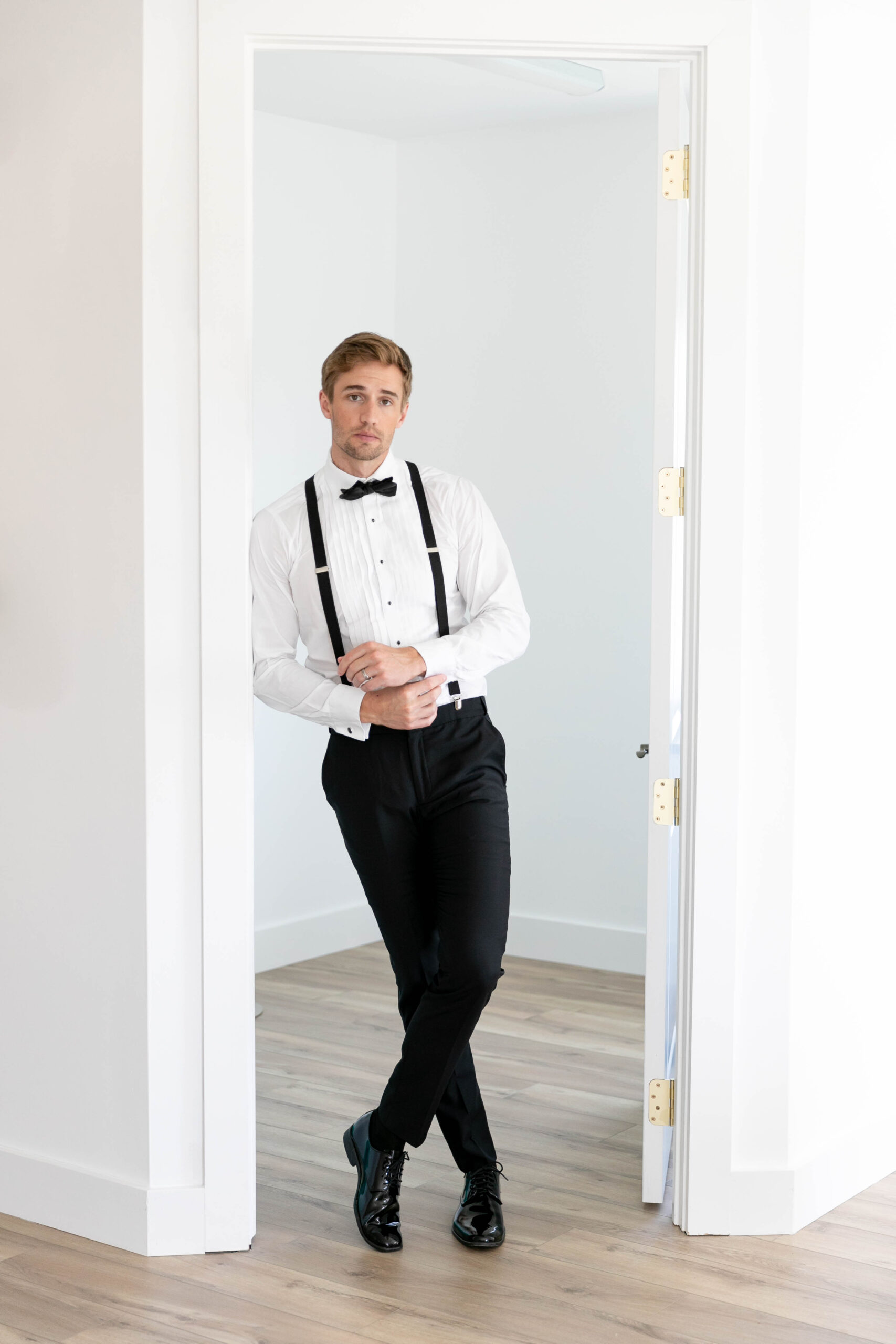 Must-Have Groom Photos for the Wedding Day | Dallas, Texas Wedding ...