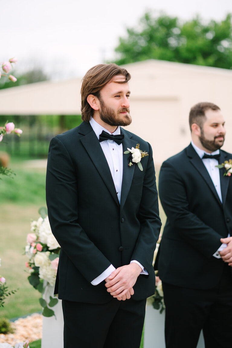 Must-Have Groom Photos for the Wedding Day | Dallas, Texas Wedding ...
